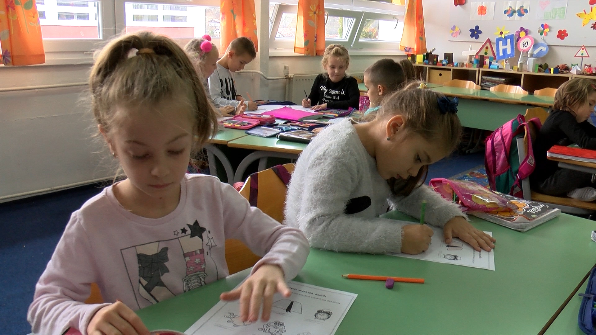 PREDSTAVLJAMO I-1 RAZRED OŠ „IZET ŠABIĆ“ | Radio Televizija Vogošća