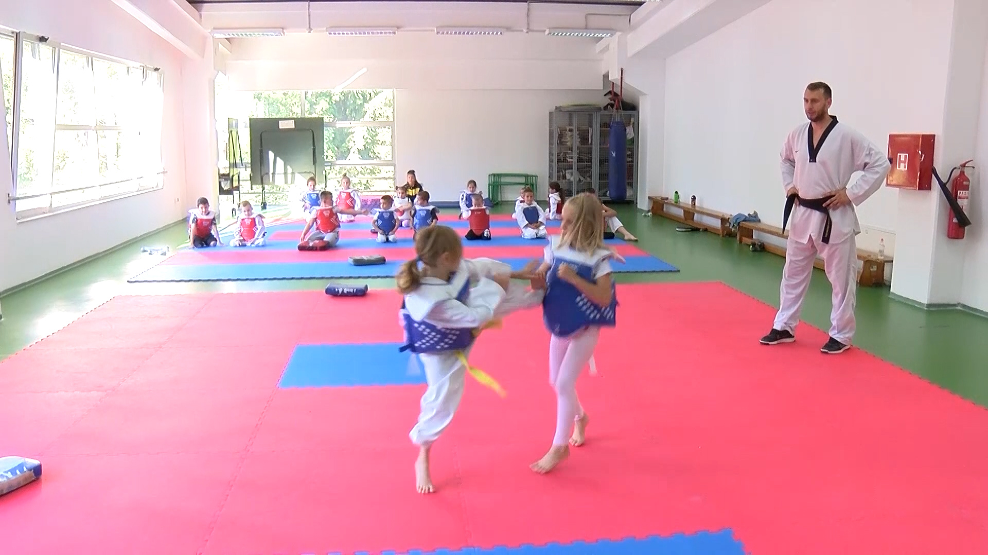 ČLANOVI TAEKWONDO KLUBA „VICTORY“ SE PRIPREMAJU ZA NAREDNA TAKMIČENJA