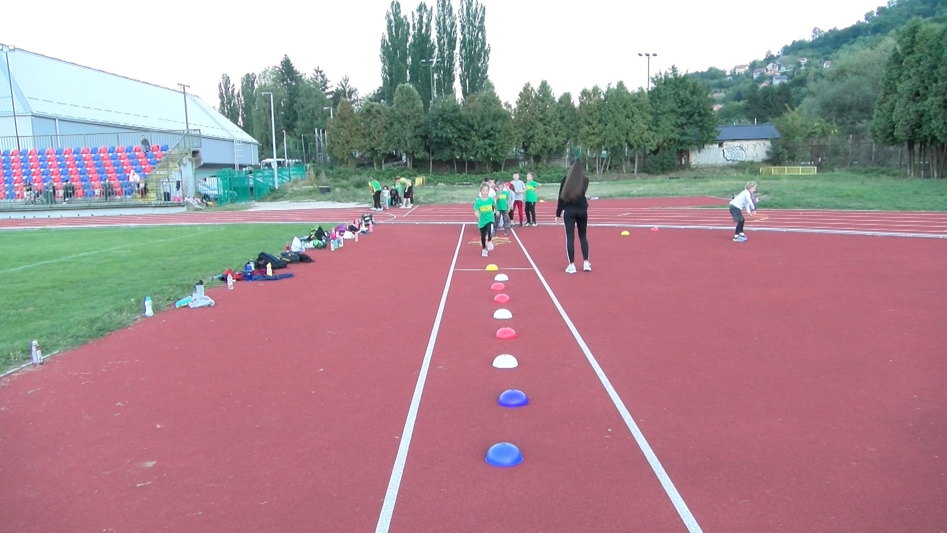 ČLANOVI ATLETSKOG KLUBA VOGOŠĆA PRIPREMAJU SE ZA TAKMIČENJA | Radio ...