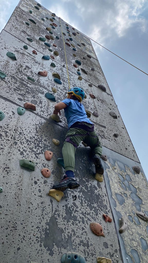 “VIKTORIJANCI” I OVE GODINE ODRŽALI KAMP NA ORMANJU | Radio Televizija ...