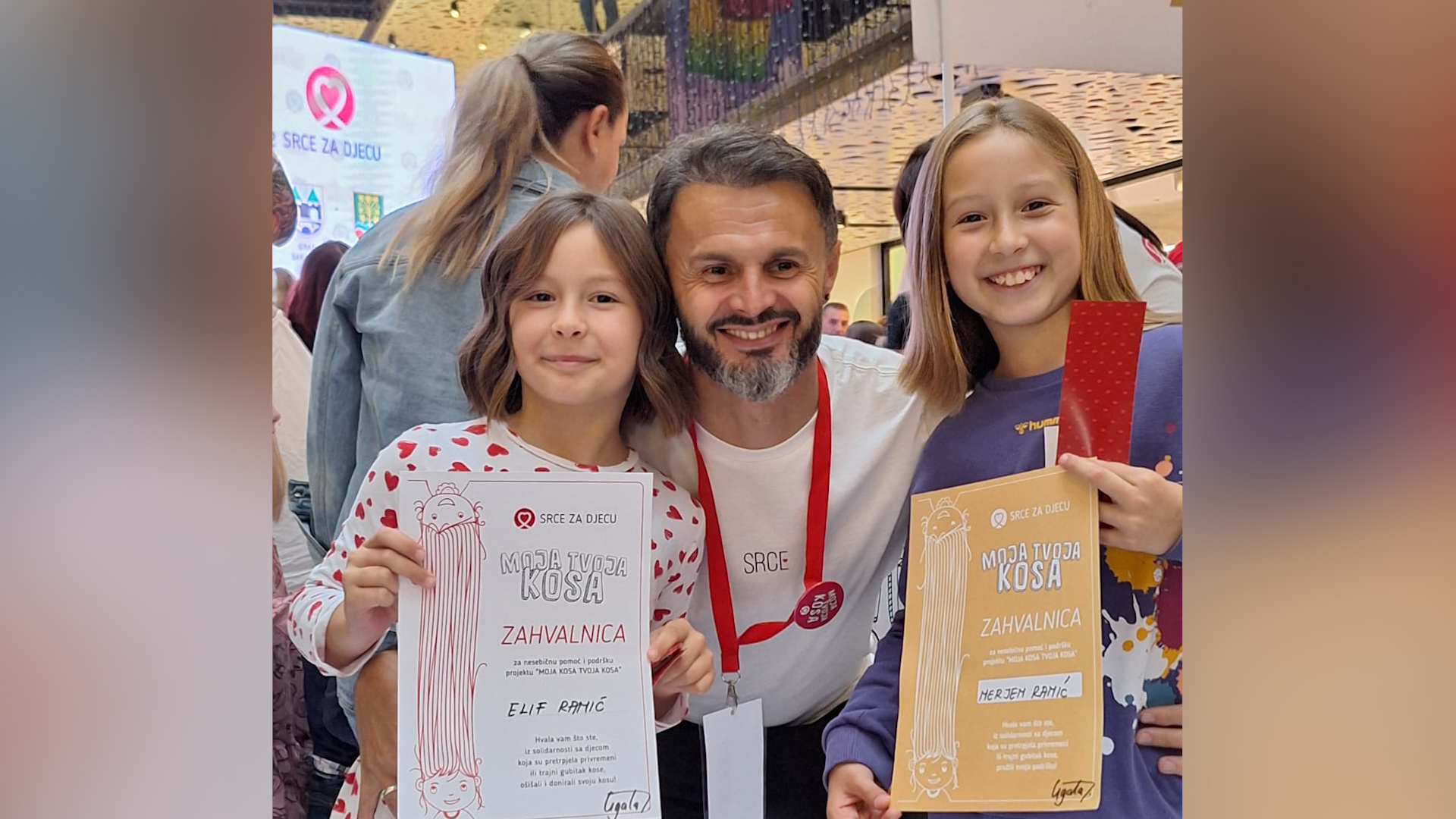 SESTRE ELIF I MERJEM RAMIĆ DJEVOJČICE ZLATNOG SRCA | Radio Televizija ...