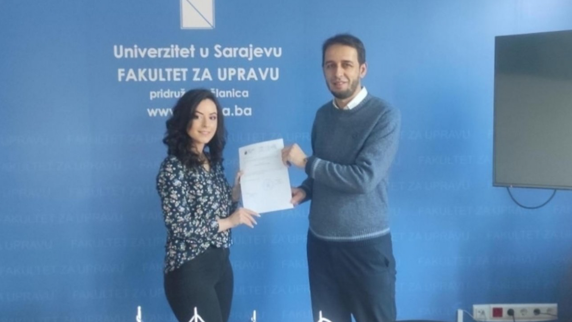 NEJRA DURMIĆ DOBITNICA PRIZNANJA I NAGRADE ZA NAJBOLJEG STUDENTA PRVOG ...