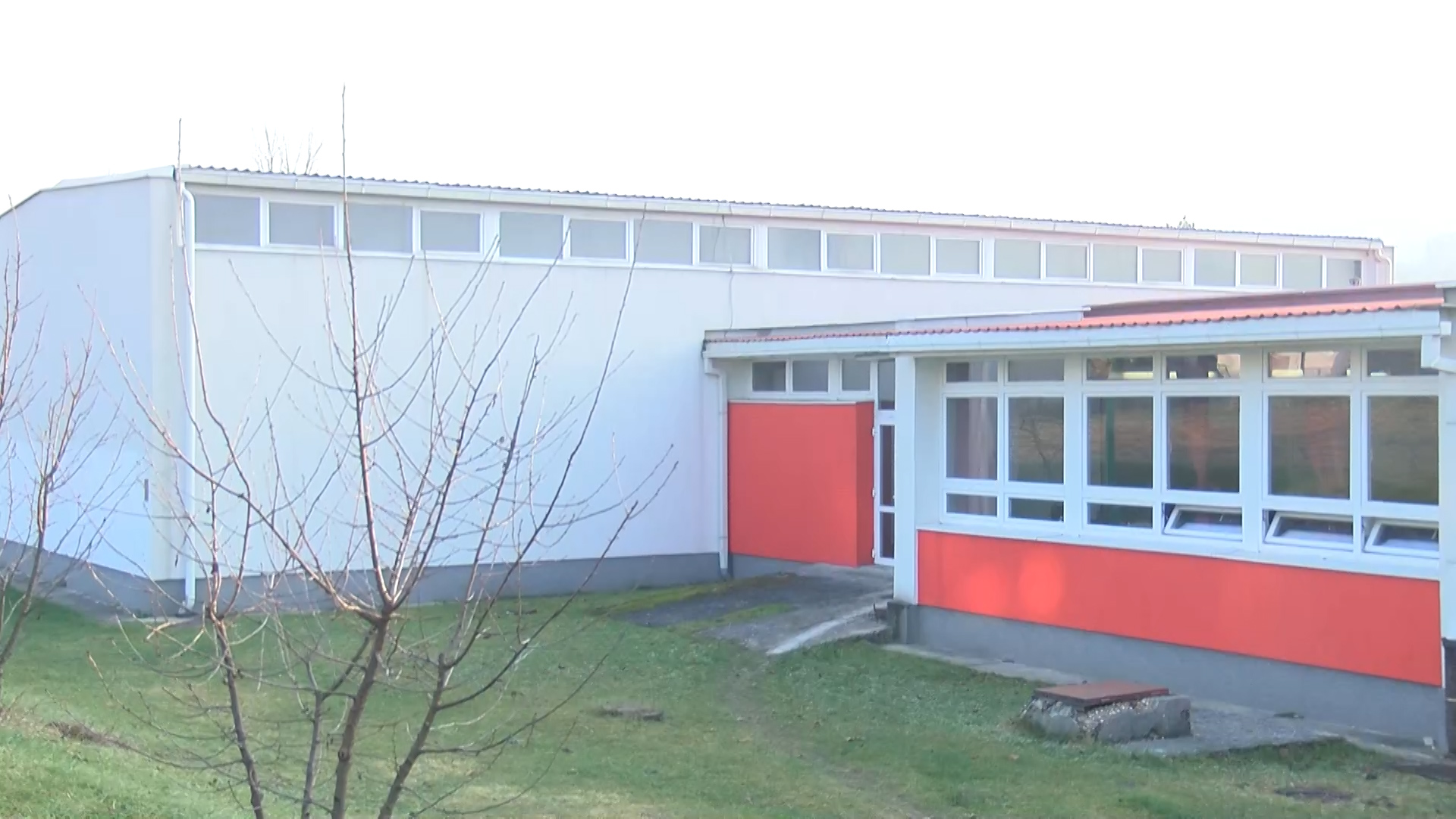 POČELA REKONSTRUKCIJA FISKULTURNE SALE U OŠ „IZET ŠABIĆ“ U HOTONJU ...