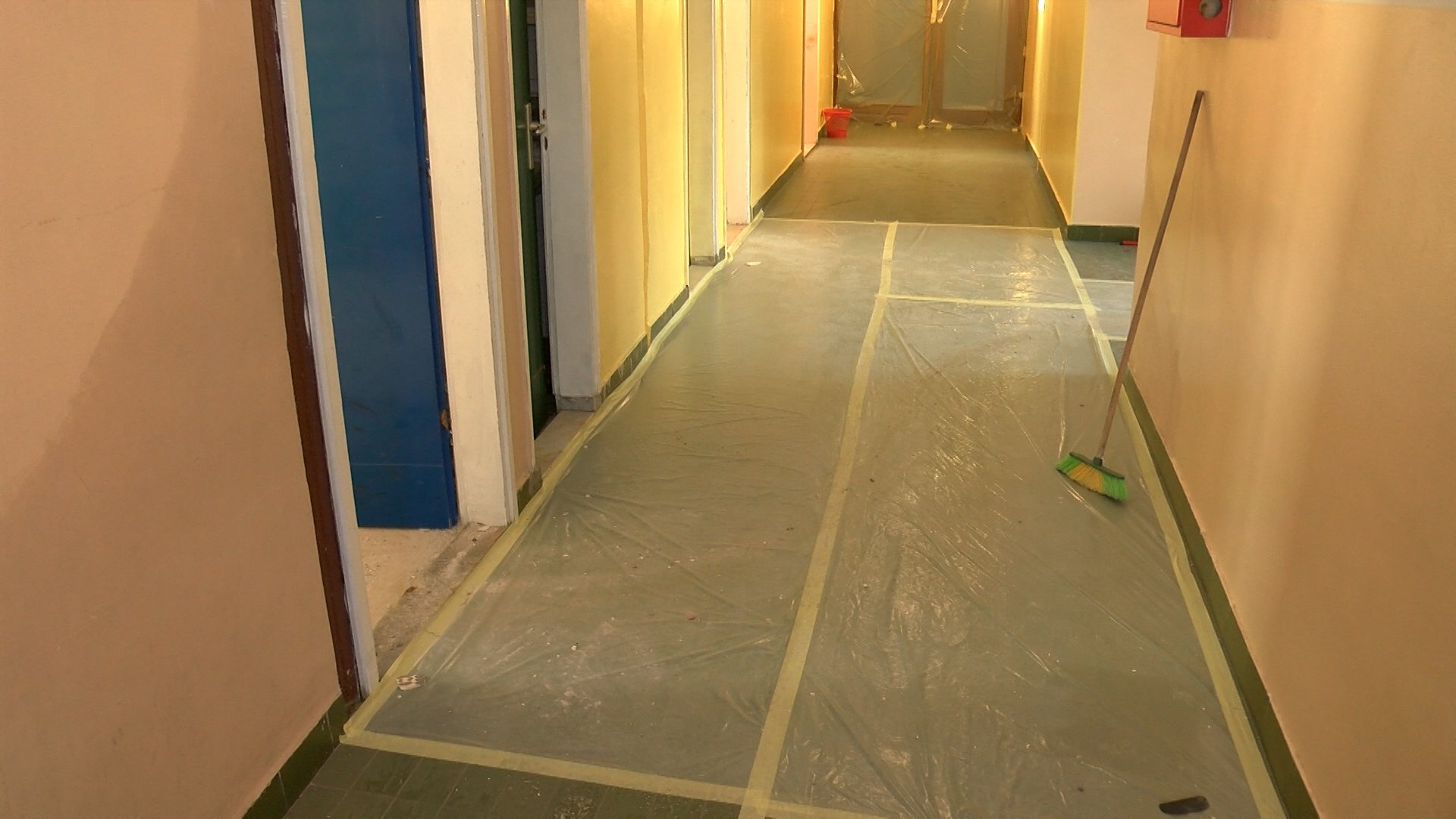 POČELA REKONSTRUKCIJA FISKULTURNE SALE U OŠ „IZET ŠABIĆ“ U HOTONJU ...