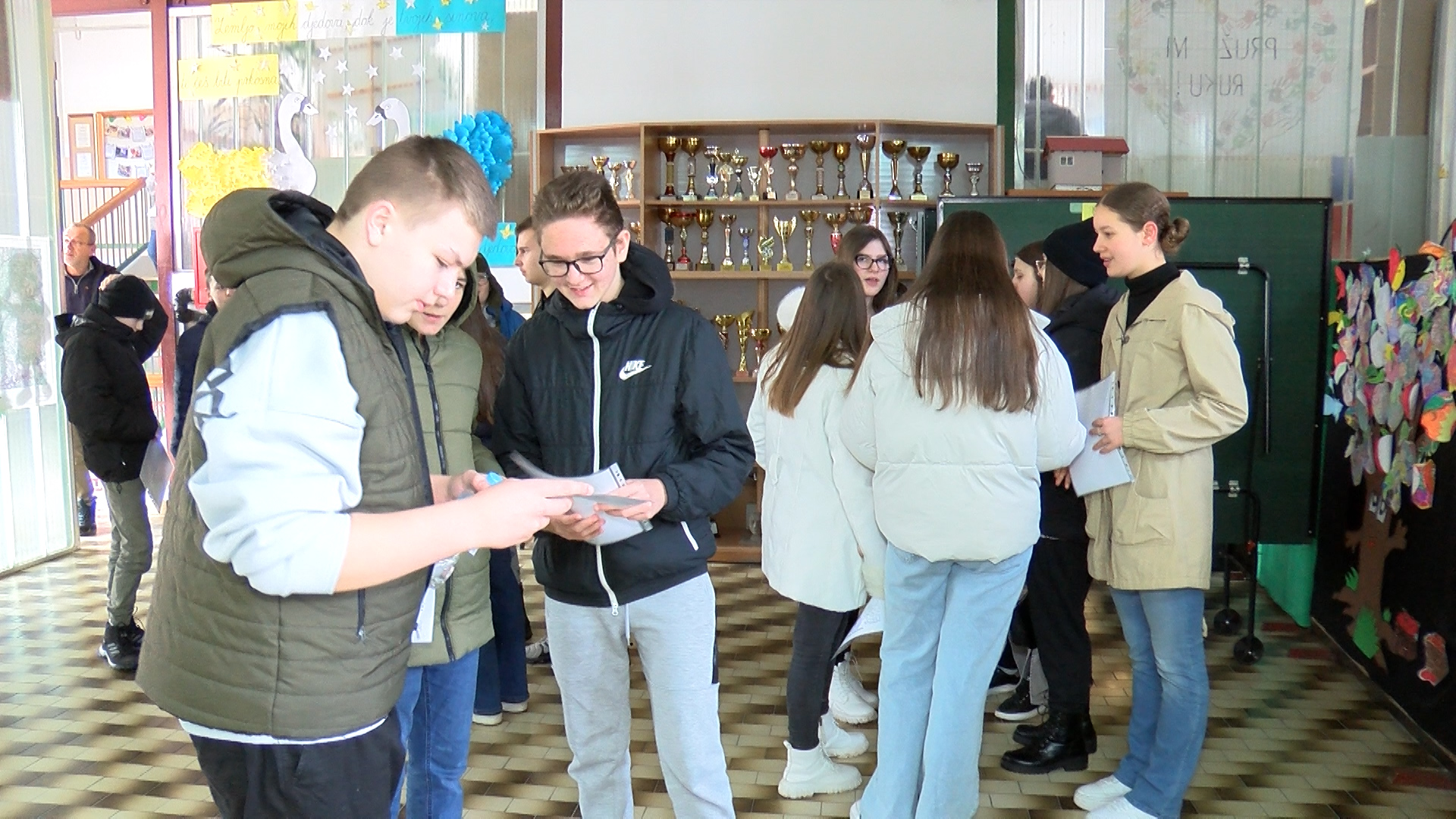 UČENICI OŠ „IZET ŠABIĆ“ PRVO POLUGODIŠTE ZAVRŠILI SREDNJOM OCJENOM 4,56 ...