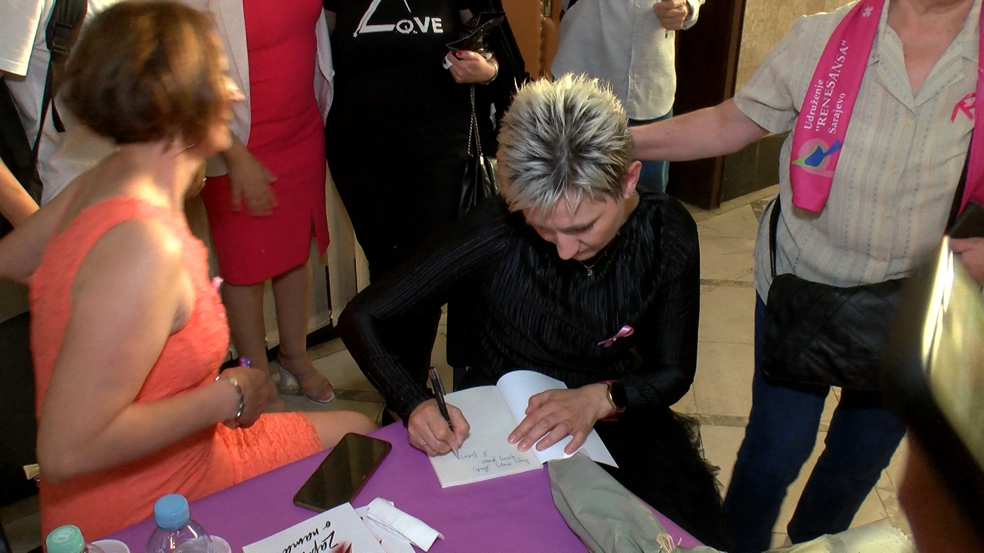 U VOGOŠĆI PROMOVISANI ZAPISI O HRABRIM ŽENAMA ELDINE ZOLJ – BALENOVIĆ ...