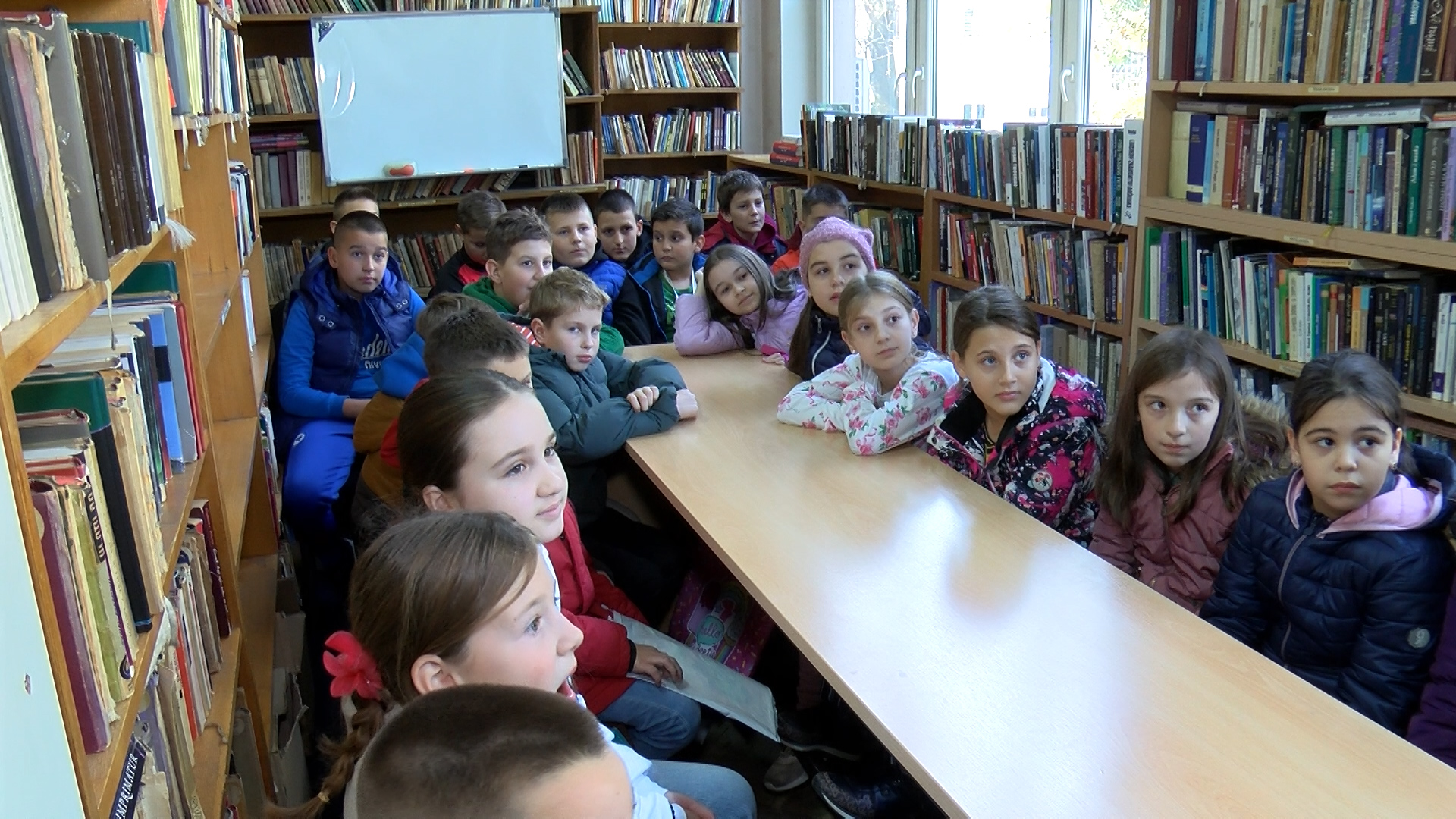 UČENICI OŠ “MIRSAD PRNJAVORAC” POSJETILI VOGOŠĆANSKU BIBLIOTEKU